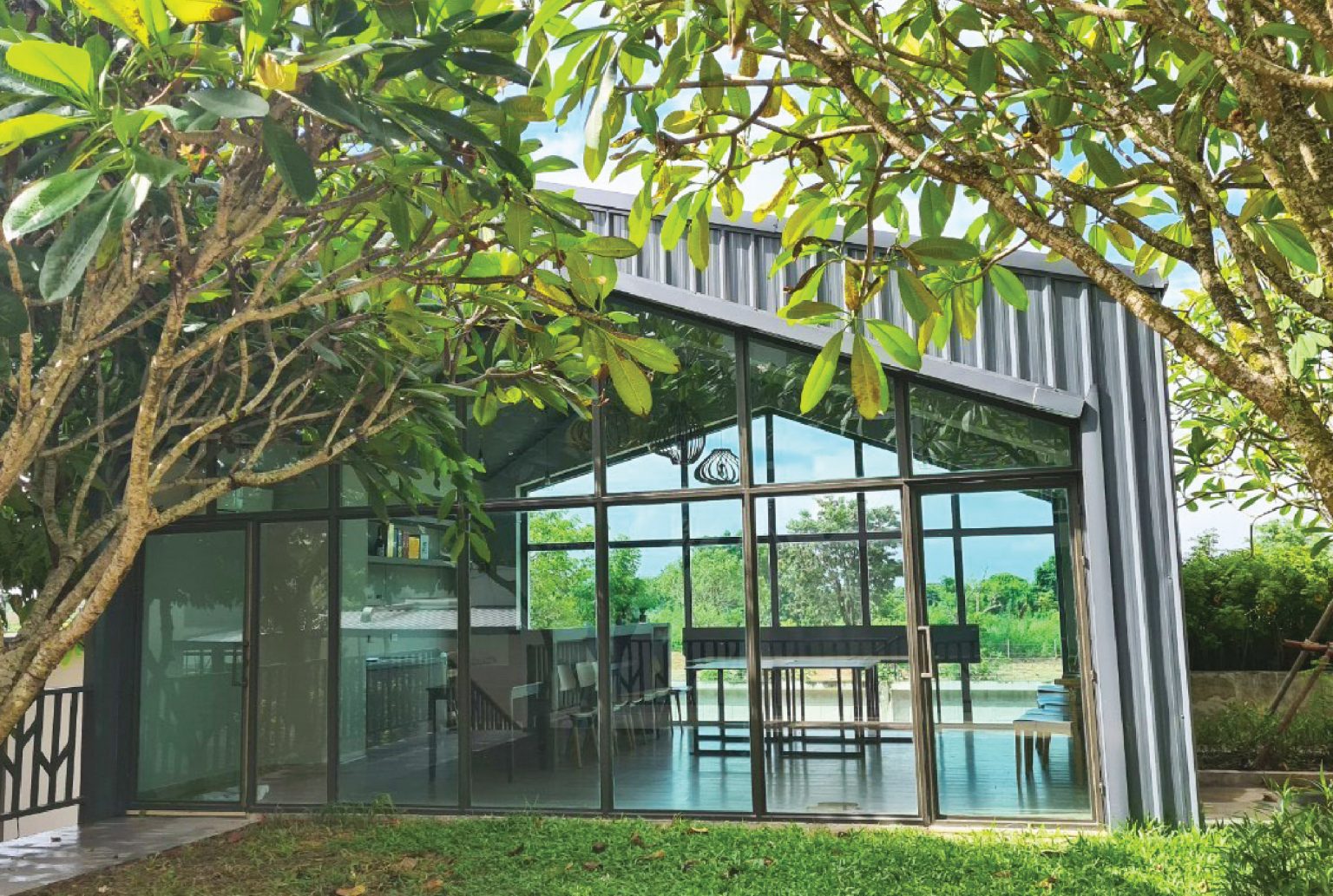 ทริปสั้น ๆ เที่ยว 2 วัน 1 คืน - The Garden 304